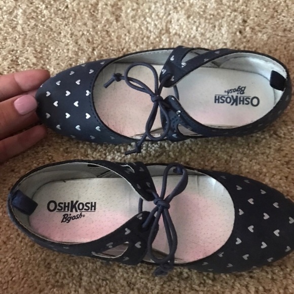 OshKosh B'gosh | Shoes | Osh Kosh Girls Strappy Shoes With Ties ...